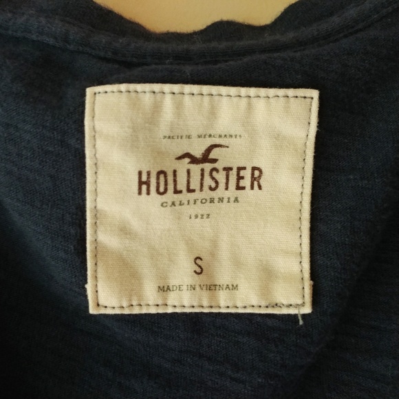 Hollister | Tops | Hollister Vneck | Poshmark